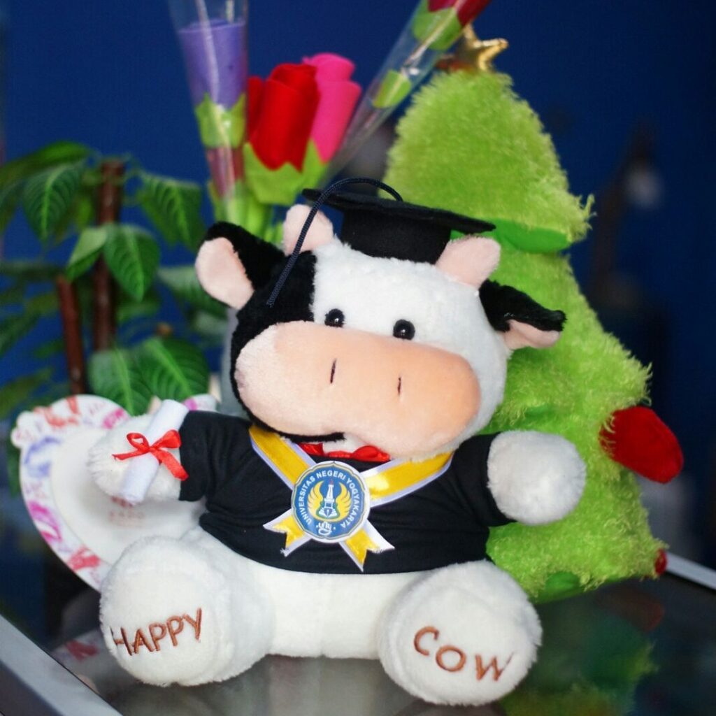 Jual Boneka Sapi Duduk Murah - Kado Wisudaku