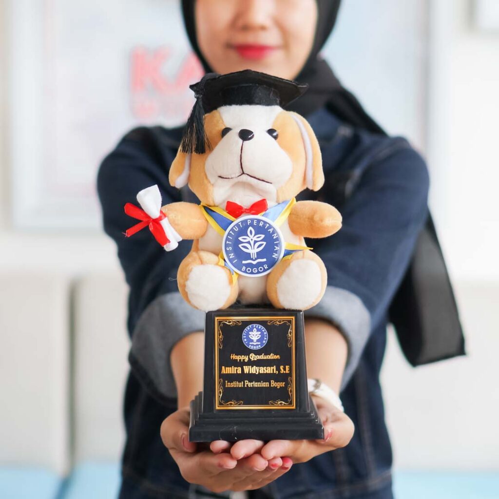 5 Ide Kado Perpisahan Wisuda Anak TK / SD - Kado Wisudaku