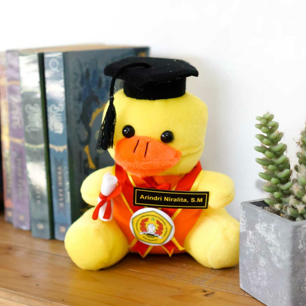 Kado Wisuda Boneka Duck Small Toko Boneka Jogja - Kado Wisudaku