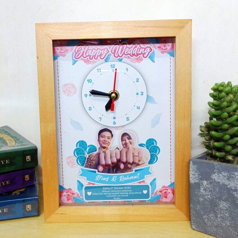 Rekomendasi Harga Jam Frame Tema Wedding Custom - Kado Wisudaku